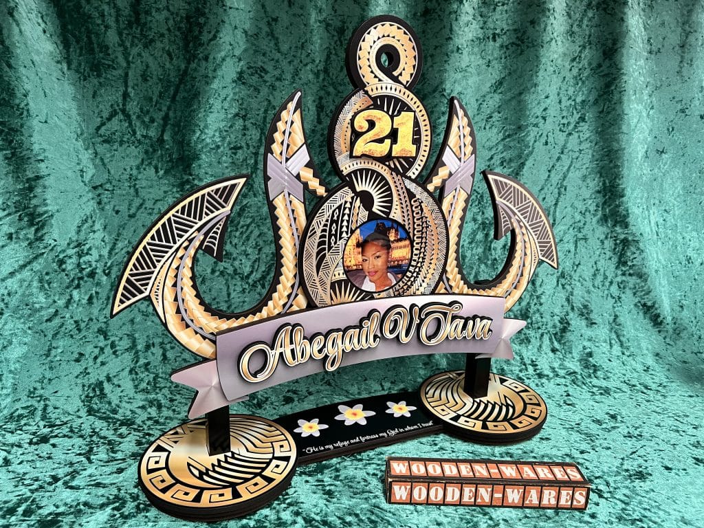 Practical Double Hook Key Holder – Stylish & Secure